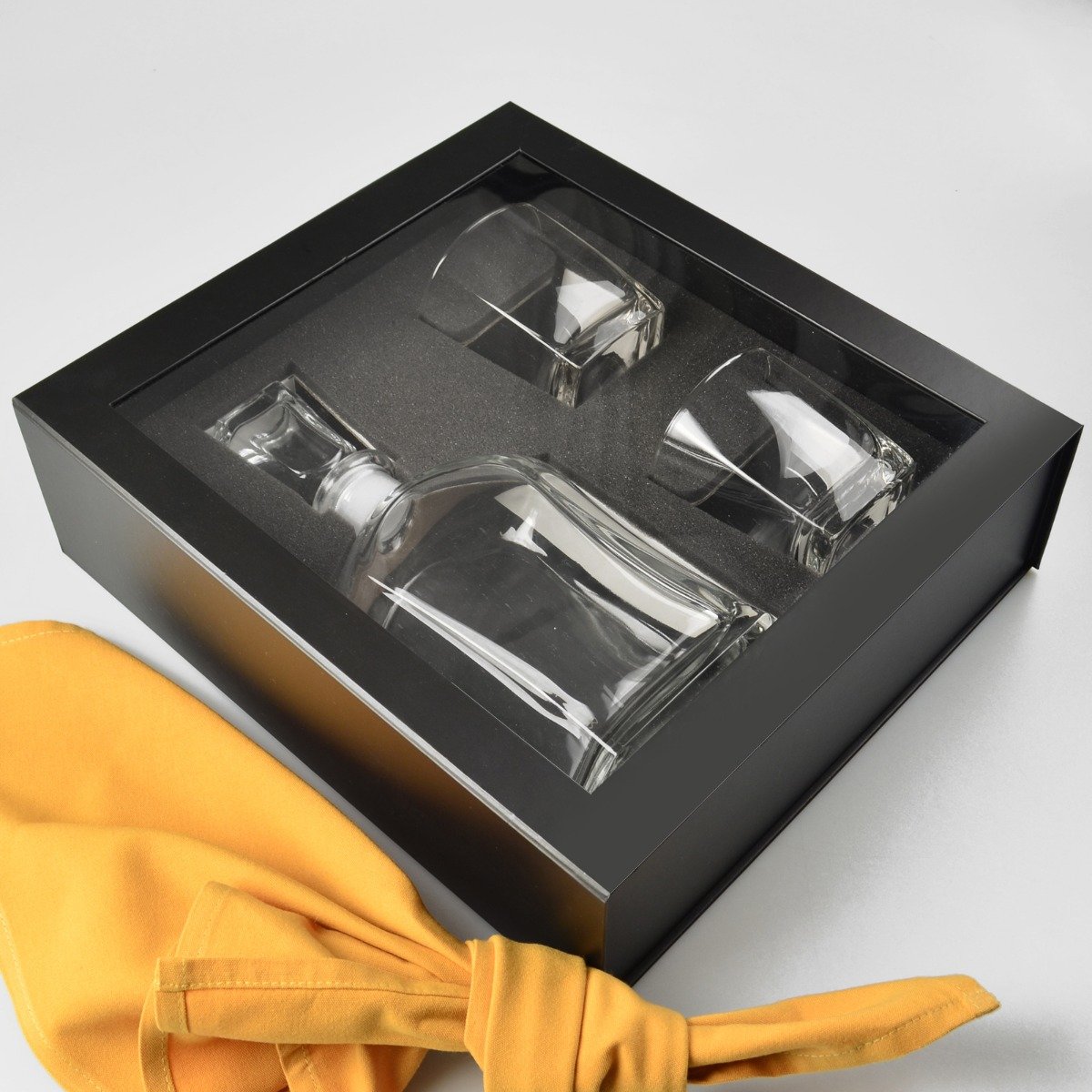 Decanter Set Magnetic Presentation Gift Box | Personalised Favours ...
