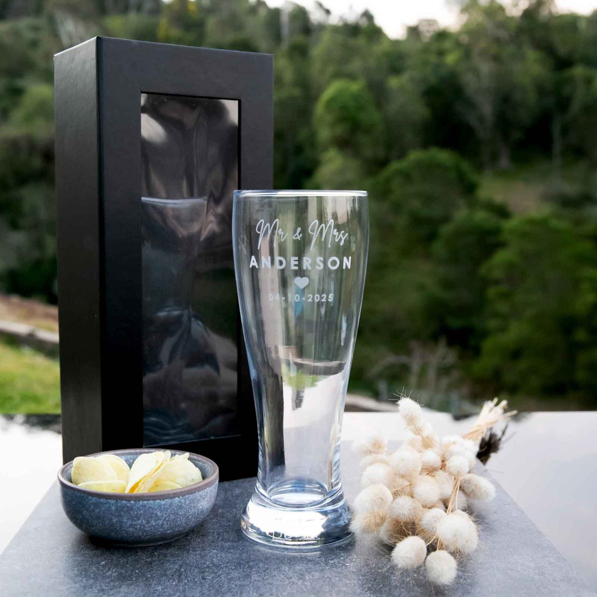 Engraved Wedding Beer Glass 425ml – Groomsmen Gifts | Personalised Favours